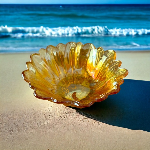 Indiana Glass | Art | Vintage Indiana Marigold Carnival Glass Sunflower ...
